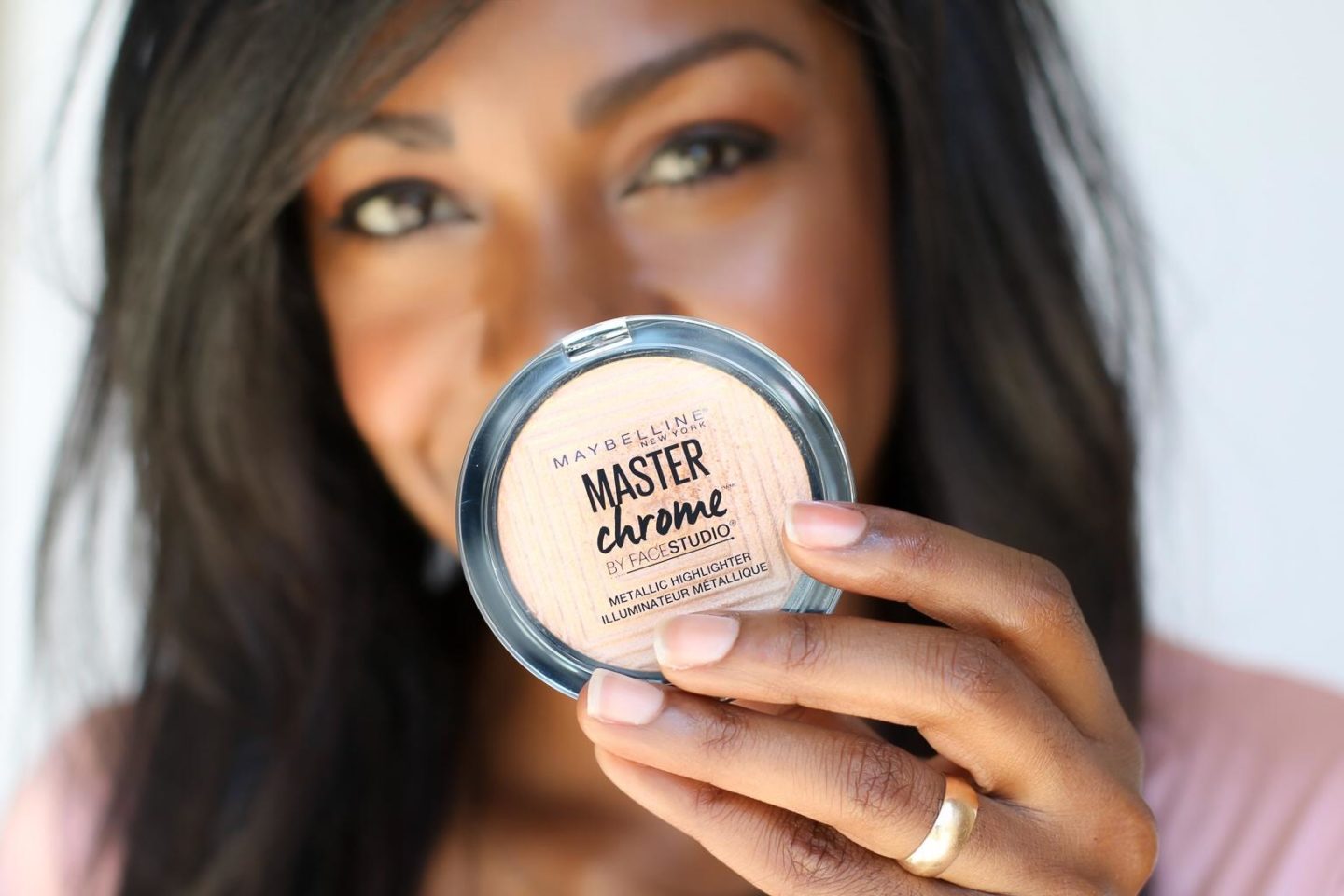 I Tried The Maybelline Master Chrome Metallic Highlighters And I'm ...